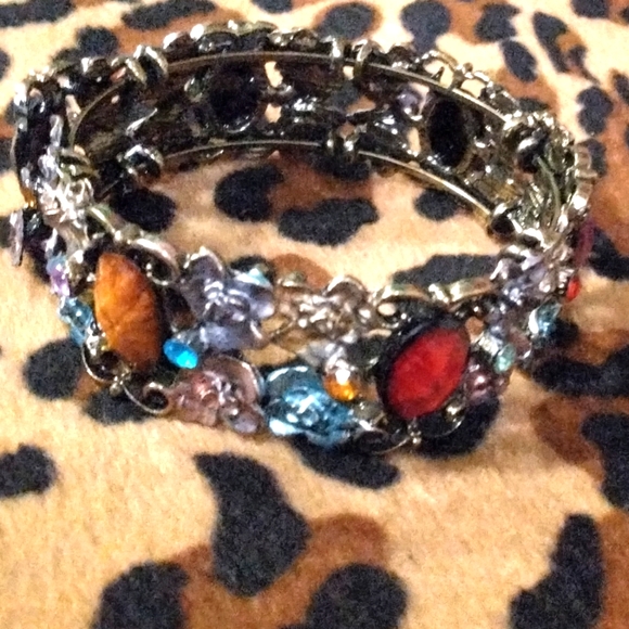 Accessories | Very Cute Diamond Accessory Bangle | Poshmark